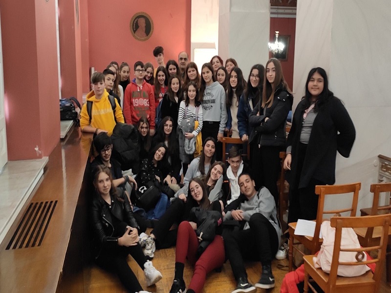 ΣΥΜΜΕΤΟΧΗ ΤΗΣ ΣΧΟΛΙΚΗΣ ΕΦΗΜΕΡΙΔΑΣ & ΨΗΦΙΑΚΟΥ ΚΑΝΑΛΙΟΥ ΣΕ ΗΜΕΡΙΔΑ – 8o ...